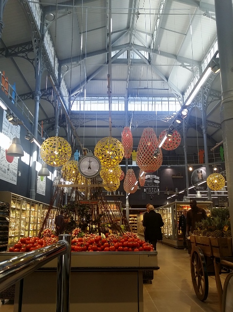 La Renaissance de la Halle Secrétan - Paris, Maman & Moi