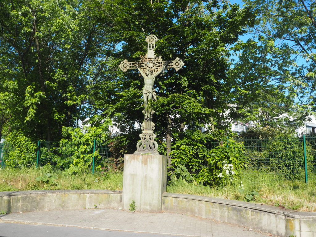 Le dernier calvaire de Paris, rue de l'Evangile dans le 18ème